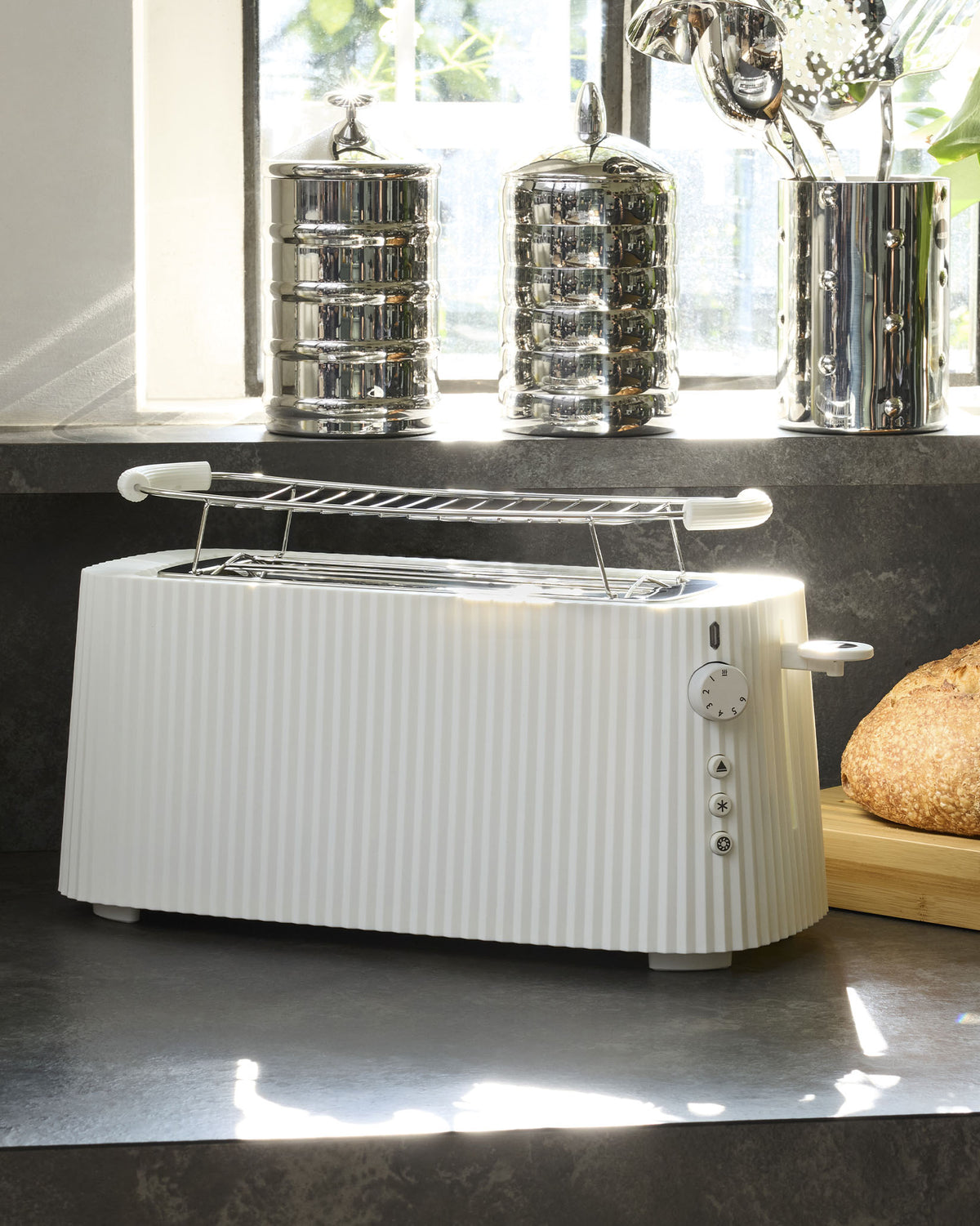 Plissé Long Double Compartment Toaster - British Plug | Alessi