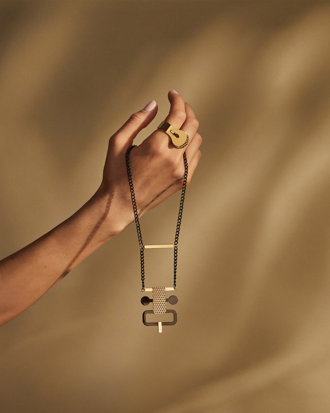 Jewellery & Stainless Steel Accessories | Alessi