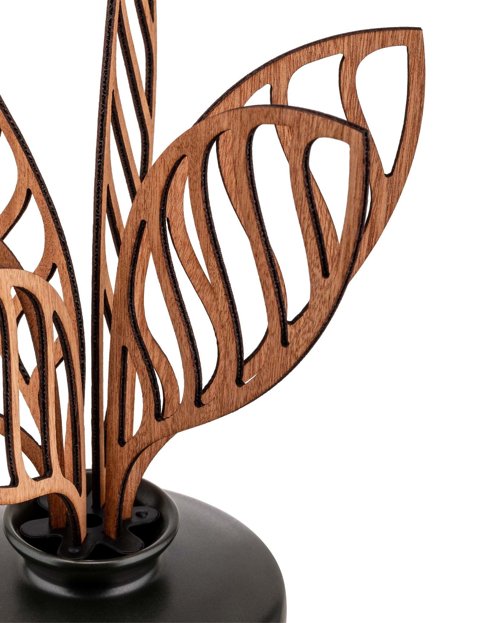 The Five Seasons: Leaf fragrance diffuser Shhh | Alessi